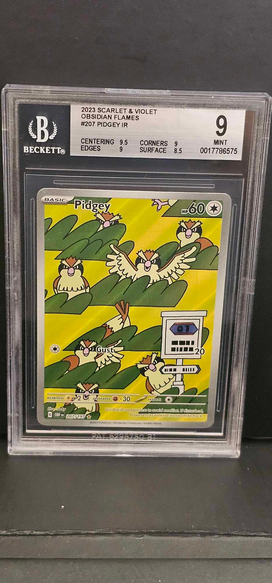 PIDGEY -- BECKETT GRADE 9 | SR Comics International, LLC